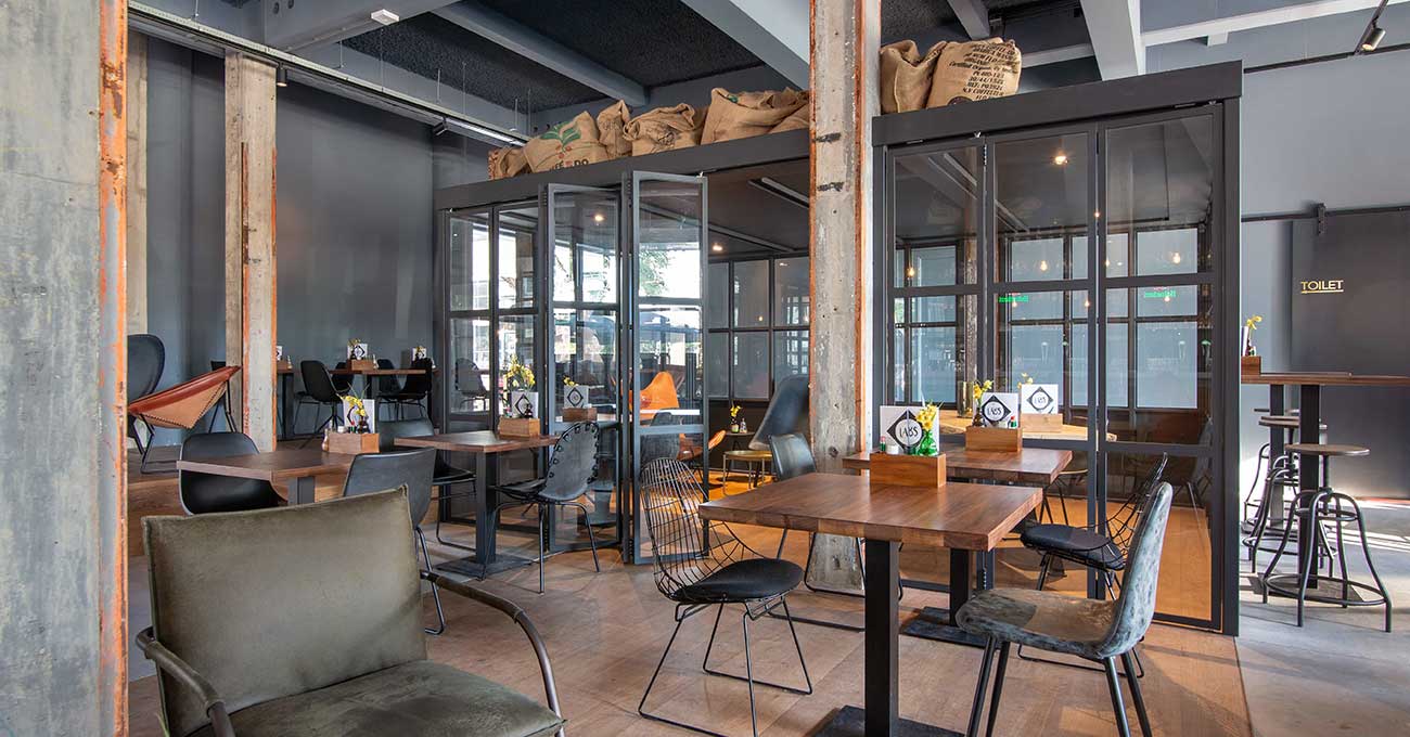 Welkom bij Cafe Labs! Inspirerende lunch-, vergader- en werkplek in Delft